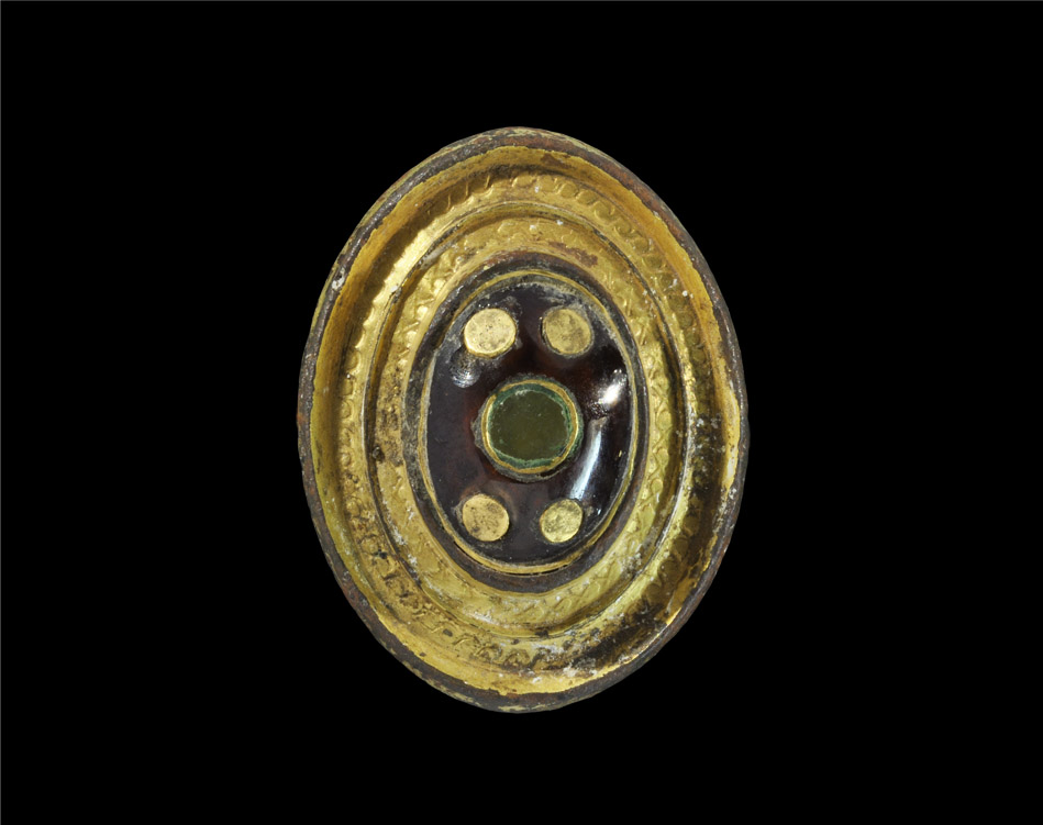 Roman Brooch with Gold Bust of Antoninus Pius - auctions & price archive