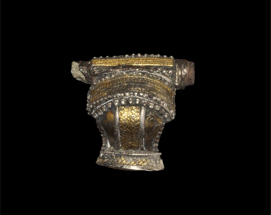 Roman Brooch with Gold Bust of Antoninus Pius - auctions & price archive