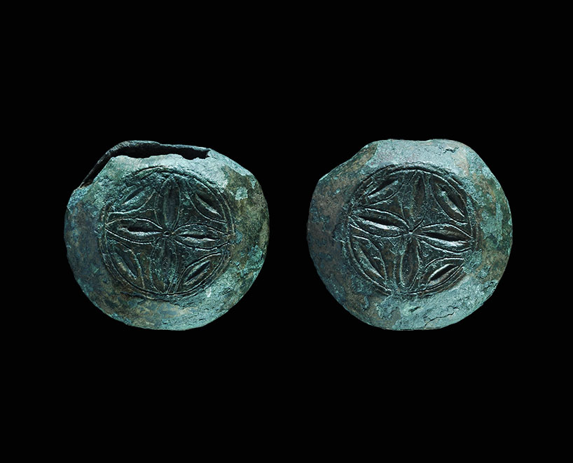 Medieval Two Handed Sword Pommel - auctions & price archive