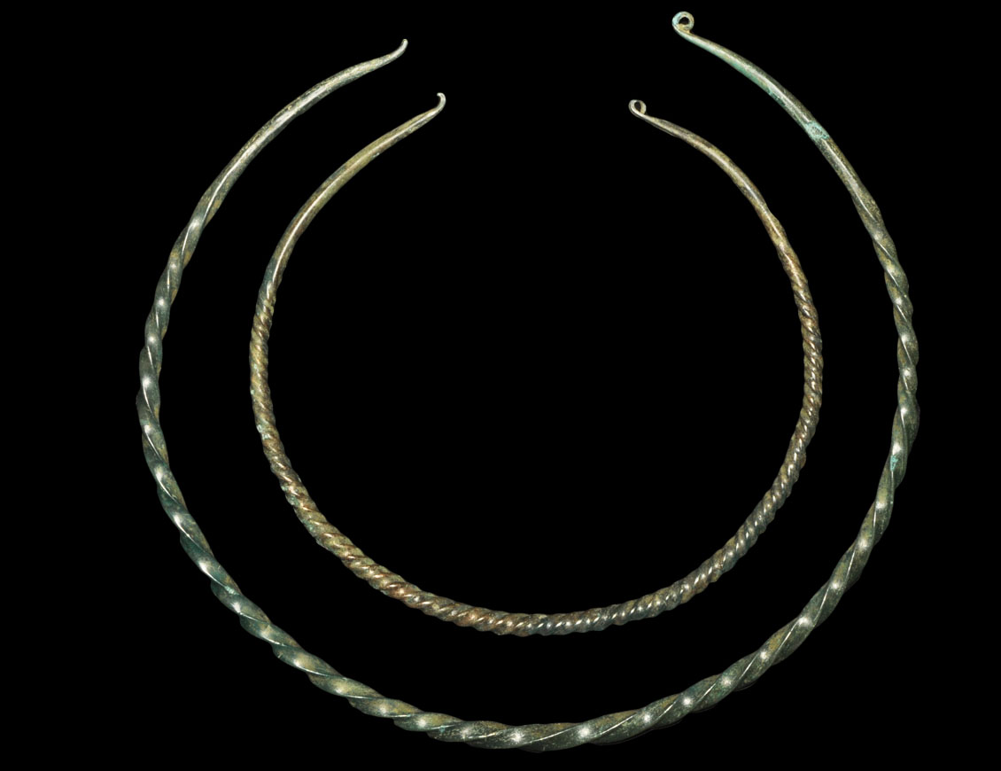 Bronze Torc Group - Auktionen & Preisarchiv