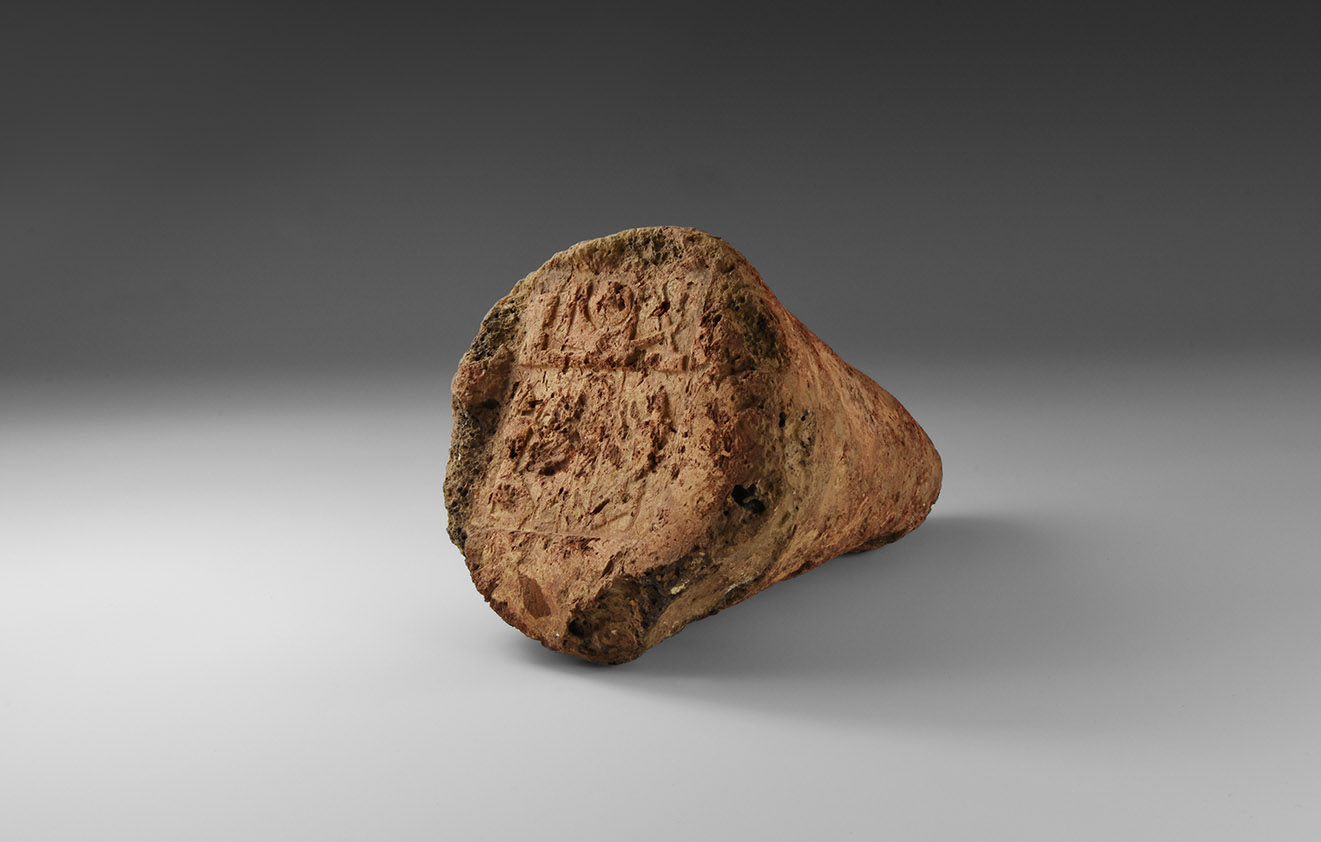 Egyptian Funerary Cone from the Tomb of Amunemhat - Auktionen & Preisarchiv
